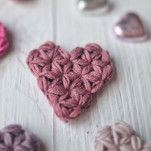 Ravelry: Jasmine Heart pattern by Makalani Sæther