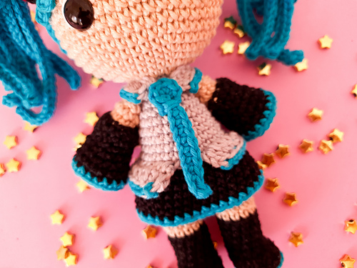 Ravelry: Hatsune Miku Amigurumi Doll pattern by Thamires Kaled