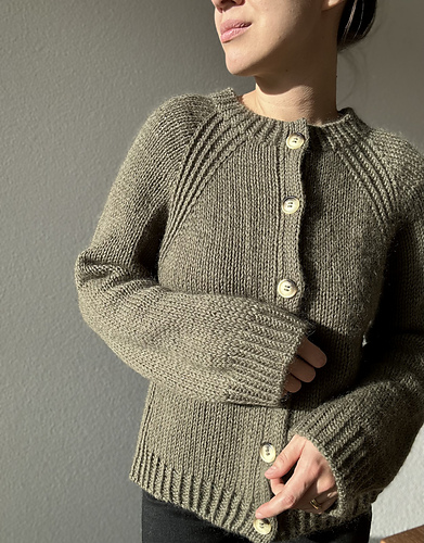 Ravelry: Olive Cardigan pattern by Ivana Sturm