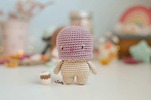 Ravelry: Letus la setita sibarita pattern by Jennifer C F