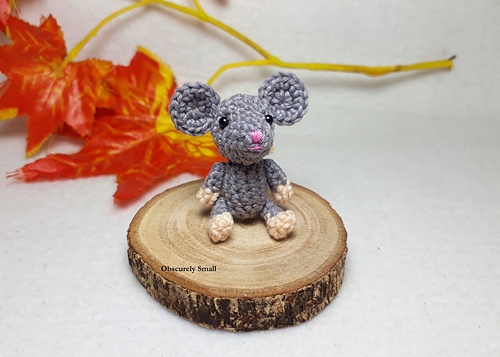 Ravelry: Mini Mouse pattern by Vivian Nguyen