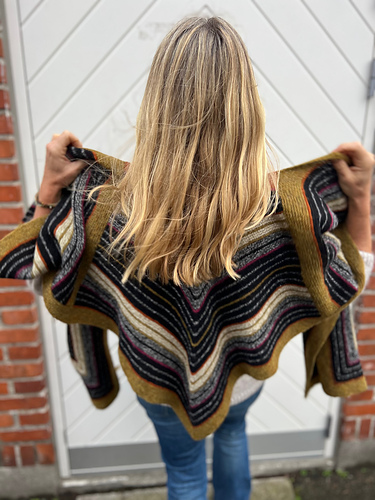 Ravelry: Promenade shawl pattern by Hanne Falkenberg