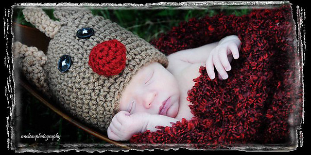 Ravelry: Reindeer Christmas Hat pattern by Kristi Simpson
