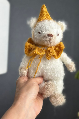 Ravelry: Boucle Bear pattern by Ola Oslopova