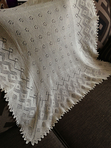 Ravelry: Royal Lace Baby Shawl 2013 pattern by Russian Lily