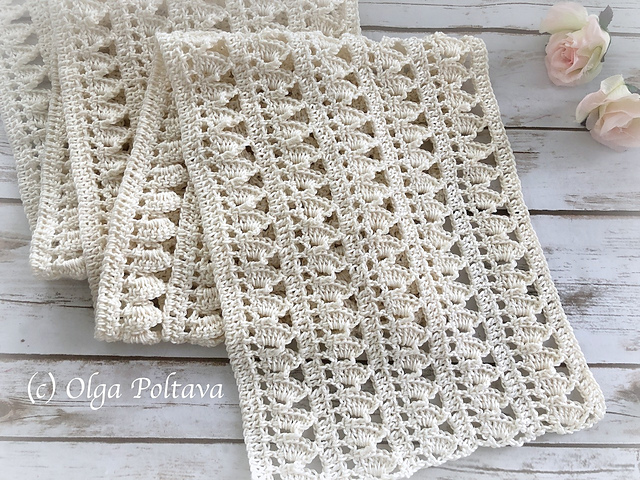 Ravelry: Scalloped Lace Scarf pattern by Olga Poltava
