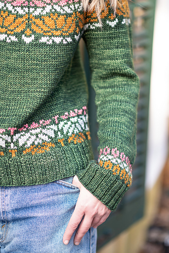 Ravelry: Giverny Sweater pattern by Olga Putano Designs