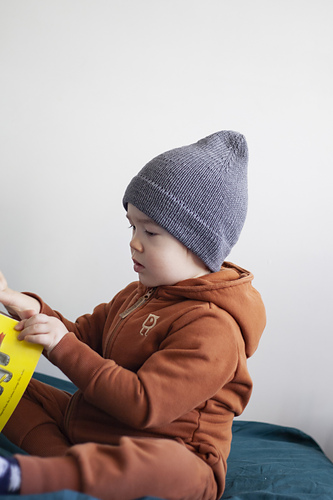 Ravelry: Toddler high top beanie pattern by Anna Ivleva