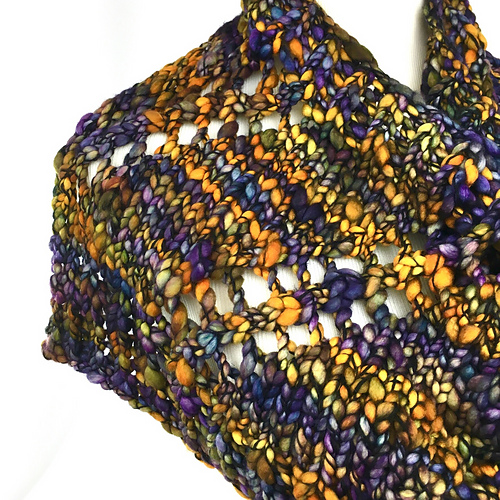 Ravelry: Caracol Cowl pattern by Orange Smoothie