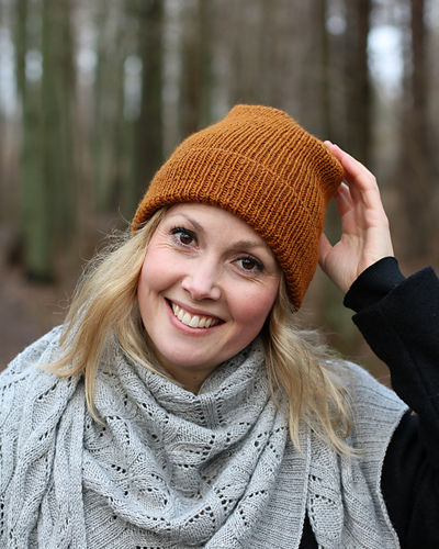 Ravelry: Cheeky Hat pattern by Matilda Kruse