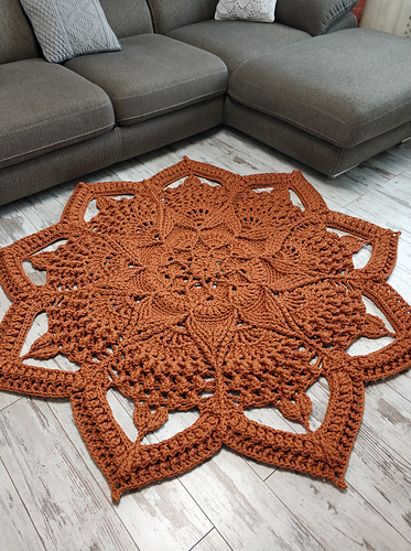 Ravelry: "Arabesque" rug pattern by Lisova Oksana