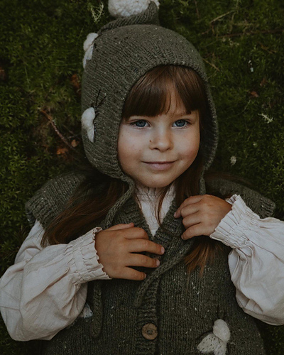 Ravelry: Moths bonnet pattern by Marina Ayueva