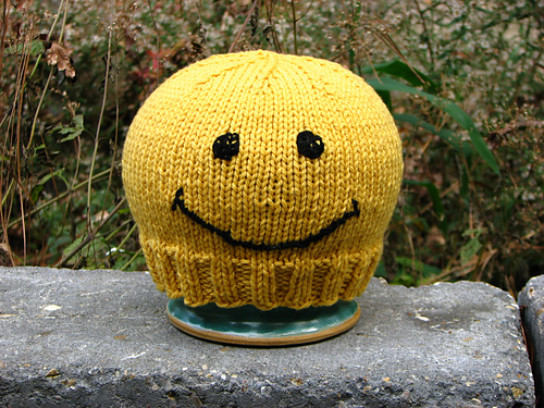 Ravelry: Watchmen Comedian Smiley Face Hat pattern by Missy Angus