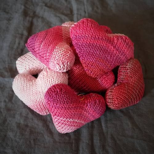 Ravelry: Lazy Hearts pattern by Fabienne Schulte