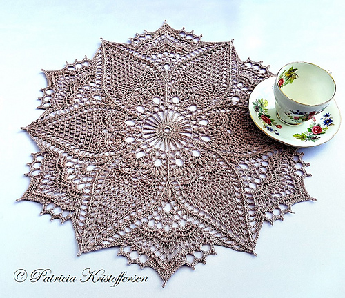 Ravelry: Pamela's Garden & Lil' Pam pattern by Patricia Kristoffersen