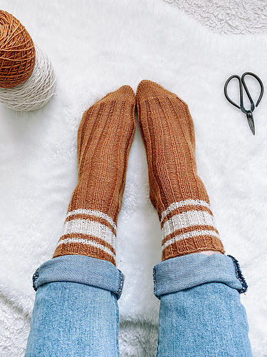 Ravelry: Bennet Socks pattern by Pacific Knot