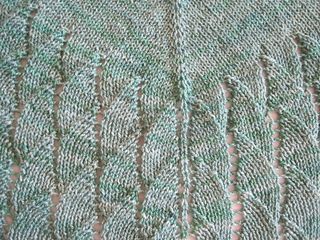 Ravelry: Padittle's Green scales kerchief