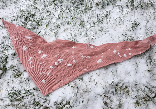 Ravelry: Frosted Leaves pattern by Lisa Hannes