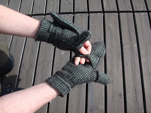 Ravelry: Convertible mittens pattern by Patrick Hassel-Zein