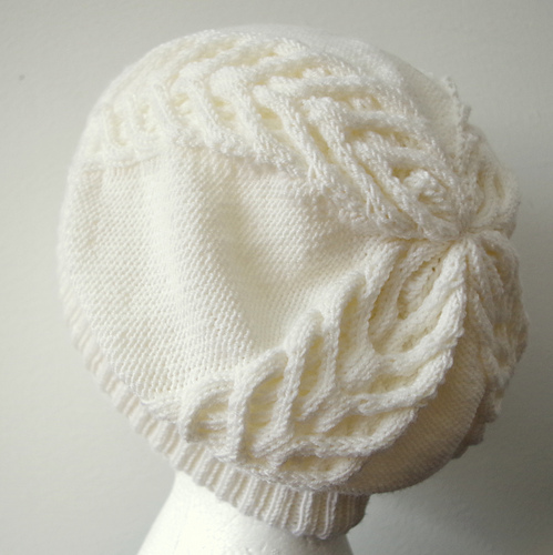 Ravelry: Slouchy Cable Hat pattern by Mari-Liis Hirv