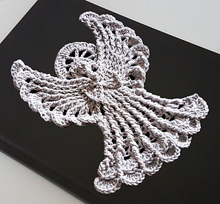 Ravelry: Relief muster Christmas Angel pattern by Pattern Mediren