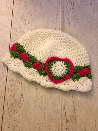 Ravelry: With Love Chameleon Hat pattern by Maria Bittner