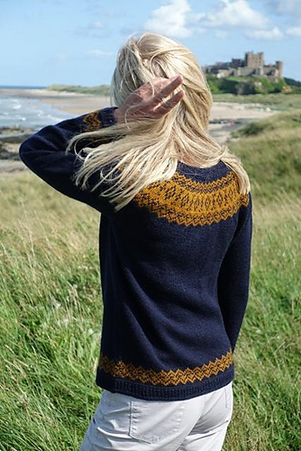 Ravelry: Aurum pattern by Paulina Popiolek