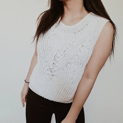 Ravelry: Thea Tank pattern by Tamera L.