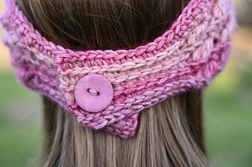 Ravelry: Twisted Leaves Ear Warmer pattern by Periwinkle Crochet