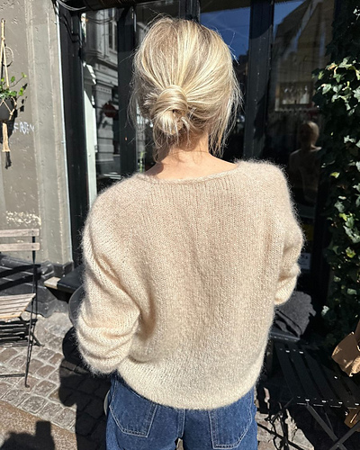 Ravelry: Cumulus Blouse pattern by PetiteKnit