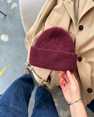 Ravelry: Weekend Hat pattern by PetiteKnit