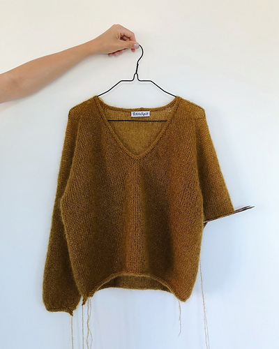 Ravelry: Cumulus Blouse pattern by PetiteKnit