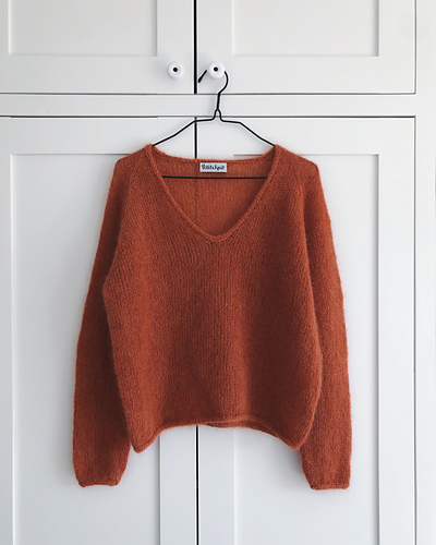 Ravelry: Cumulus Blouse pattern by PetiteKnit