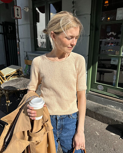 Ravelry: Cumulus Tee O-neck pattern by PetiteKnit