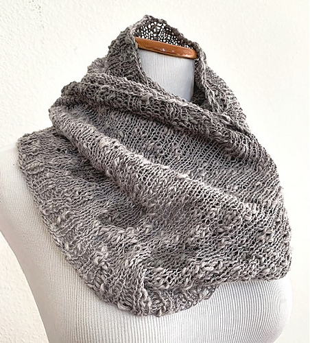 Ravelry: For the birds cowl pattern by Petra Breakstone