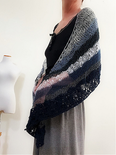 Ravelry: Meehan shawl pattern by Petra Breakstone