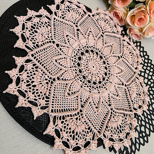 Ravelry: Laura Doily pattern by Eduard Petrushin