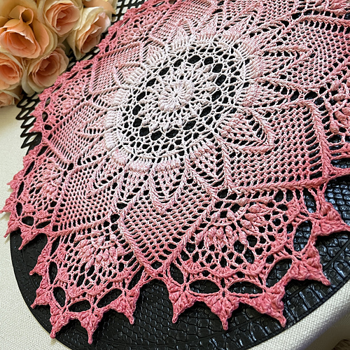 Ravelry: Laura Doily pattern by Eduard Petrushin