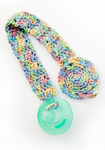 Ravelry: Beginners Pacifier/Binkie Clip pattern by Lauren Whitney