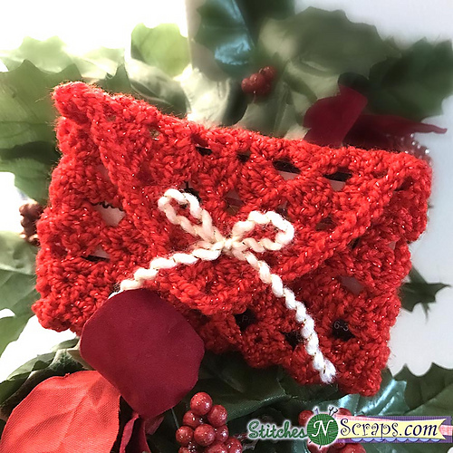 Ravelry: Granny Square Gift Card Envelope pattern by Pia Thadani