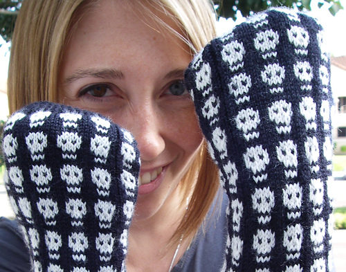 I created an alt / goth / punk knitting pattern collection for anyone ...