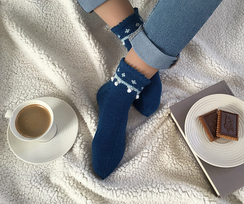 Ravelry: Winter Moon Socks pattern by Tracy Bakkelokken