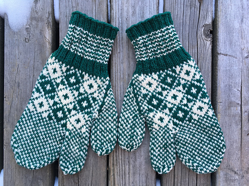 Ravelry: Grenfell Trigger Mitts pattern by Shirley A. Scott