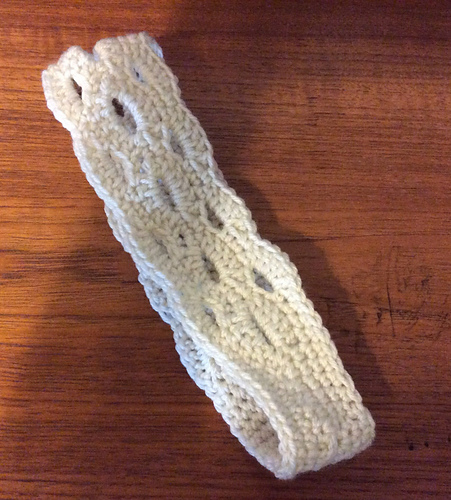 Ravelry: Stacked Shells Headband pattern by Dorianna Rivelli