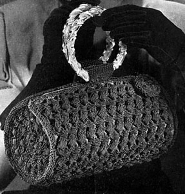 Ravelry: Cylinder Bag pattern by Hiawatha