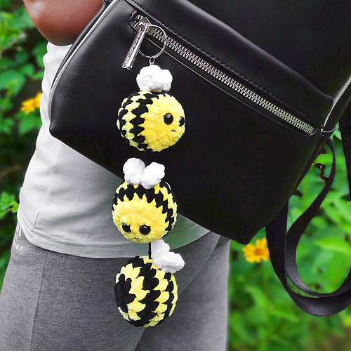 Ravelry: 3 Bees Keychain pattern by Marina Emelianova