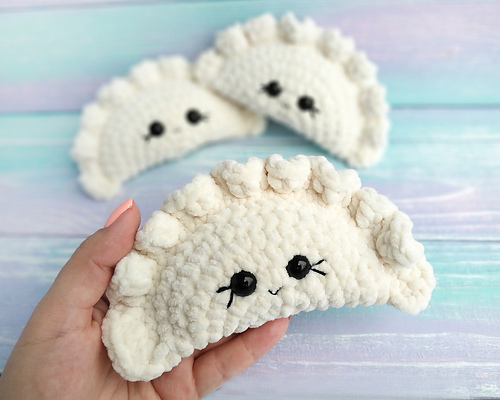 Ravelry: Dumpling (Pierogi) pattern by Marina Emelianova