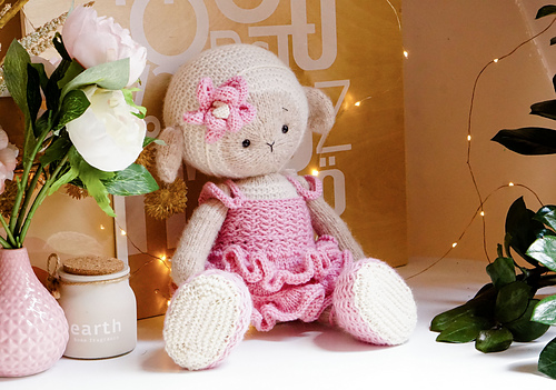 Ravelry: Outfit Ballerina Knit pattern by Maria Ermolova