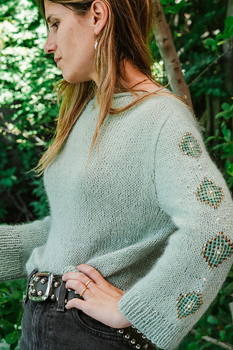 Ravelry: Diamond sleeves pattern by Pope Vergara