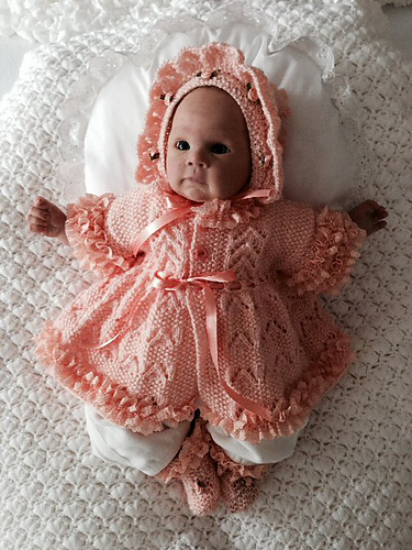 Ravelry: Amalia pattern by Corrie Ipskamp